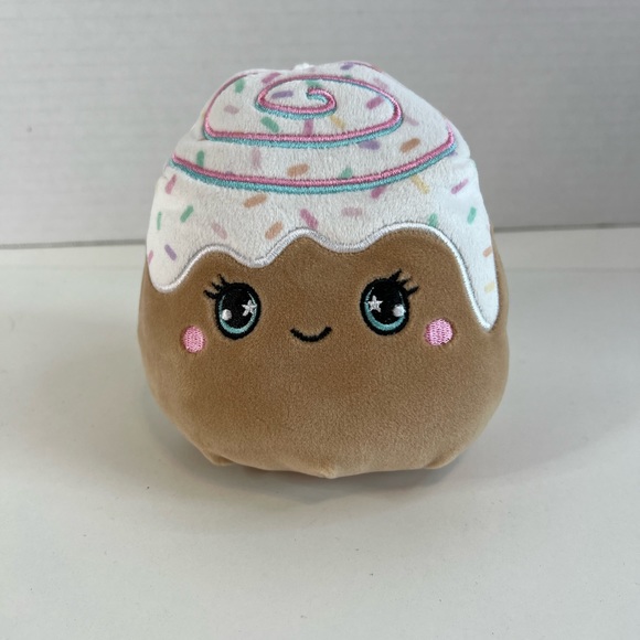 Squishmallows | Toys | Squishmallow 5 Chanel The Cinnamon Roll Bun Plush Stuffed Animal Kellytoy ...